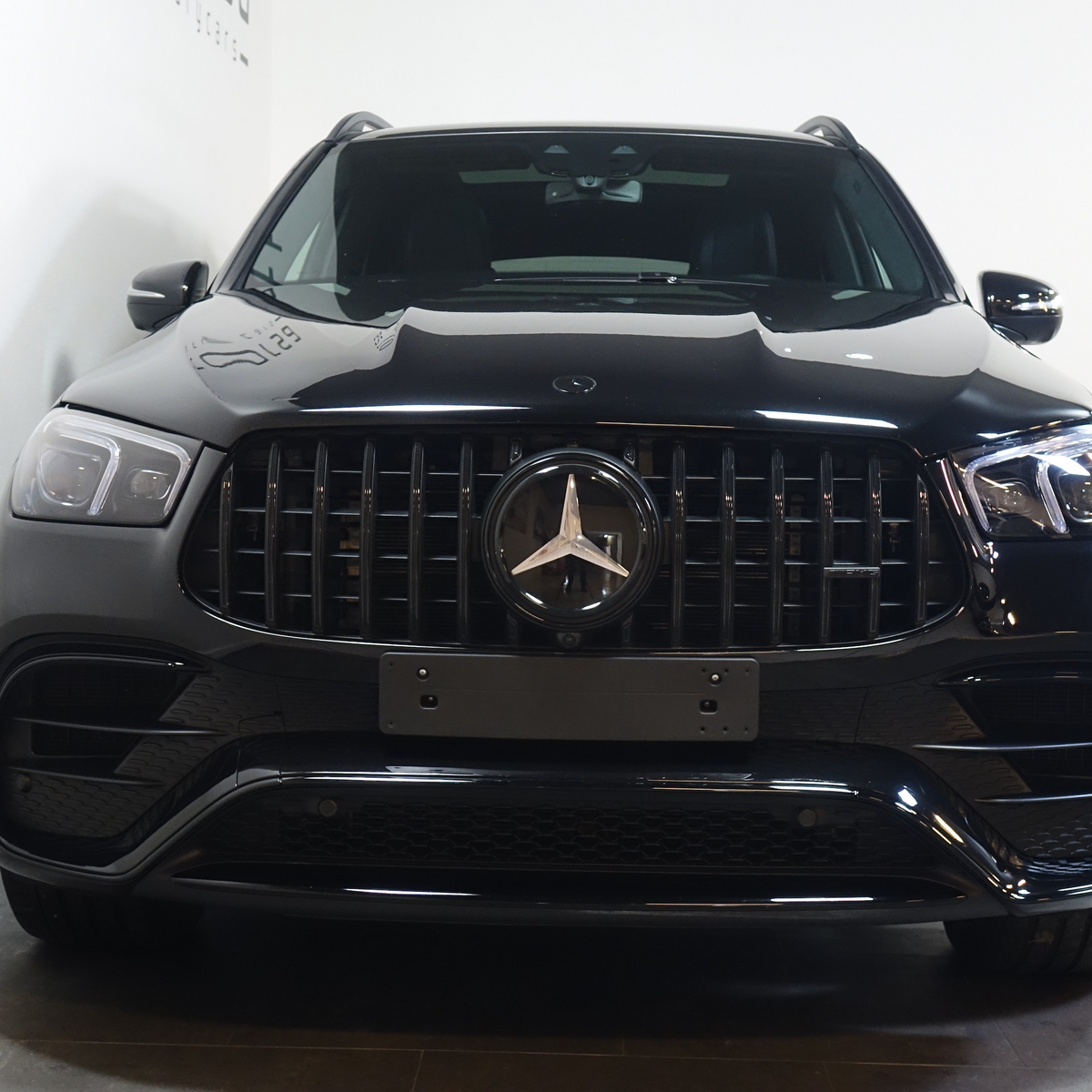 Mercedes GLE W167 Grill Gloss Black GT Style – Carbon Accents